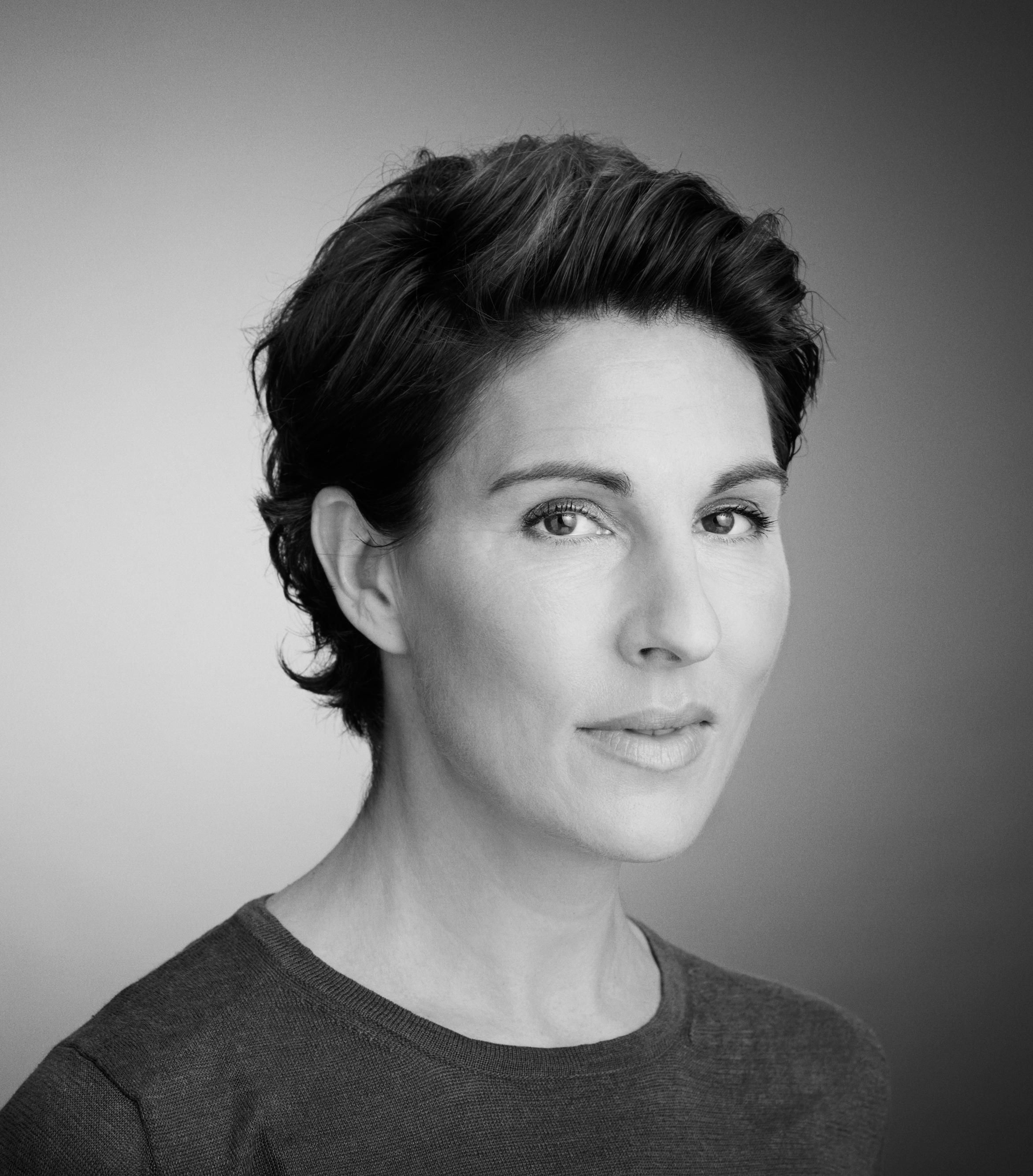 Cast announced for The Intelligent Homosexual's Guide to Capitalism and ...